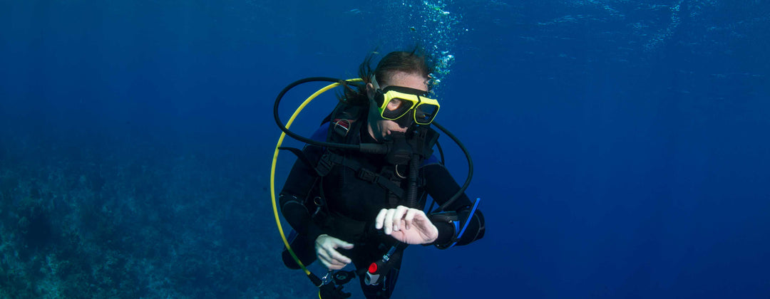 Diving masks available with bifocal lenses – Prescription Swimming Goggles